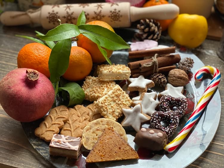 Lost Holiday Cookie Traditions – Recipes from the 1800s | Several.com